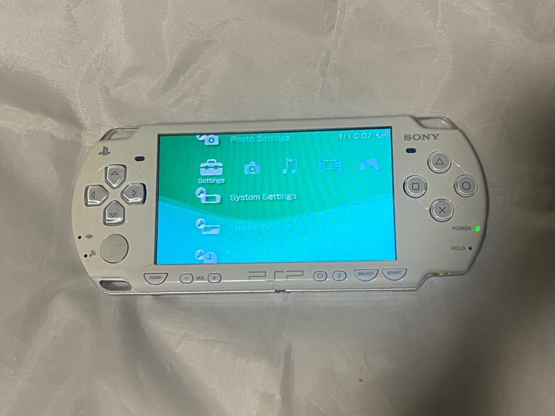 Psp psp2000 psp2001 限定版, 電子遊戲, 電子遊戲機, PlayStation - Carousell