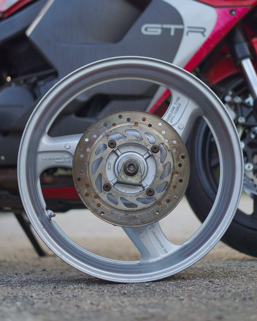 Rim CB400 bekang 5.0, Motorbikes on Carousell