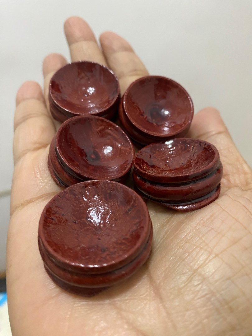 Round crystal STAND, Hobbies & Toys, Stationary & Craft, Craft Supplies ...