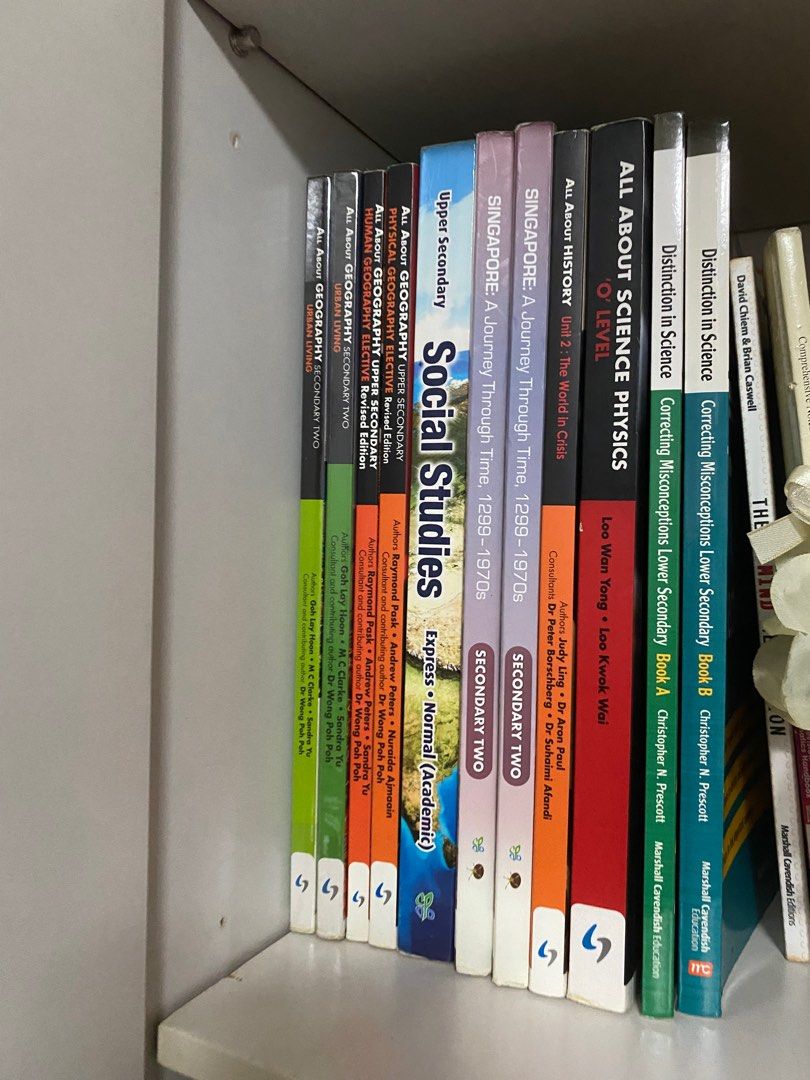 Secondary school textbooks (Sec 2, 3, 4) Chemistry, Math, Geography ...