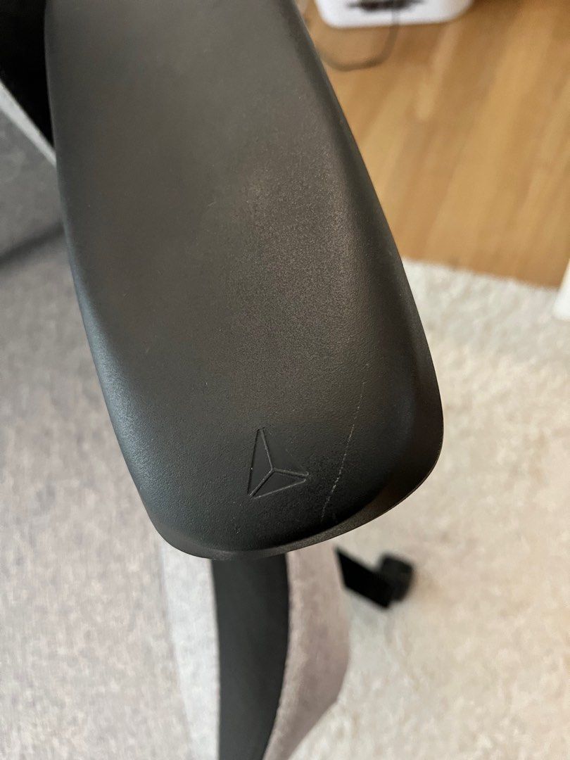Secret Lab Titan 2020 Office Gaming Chair with Delivery - SoftWeave ...