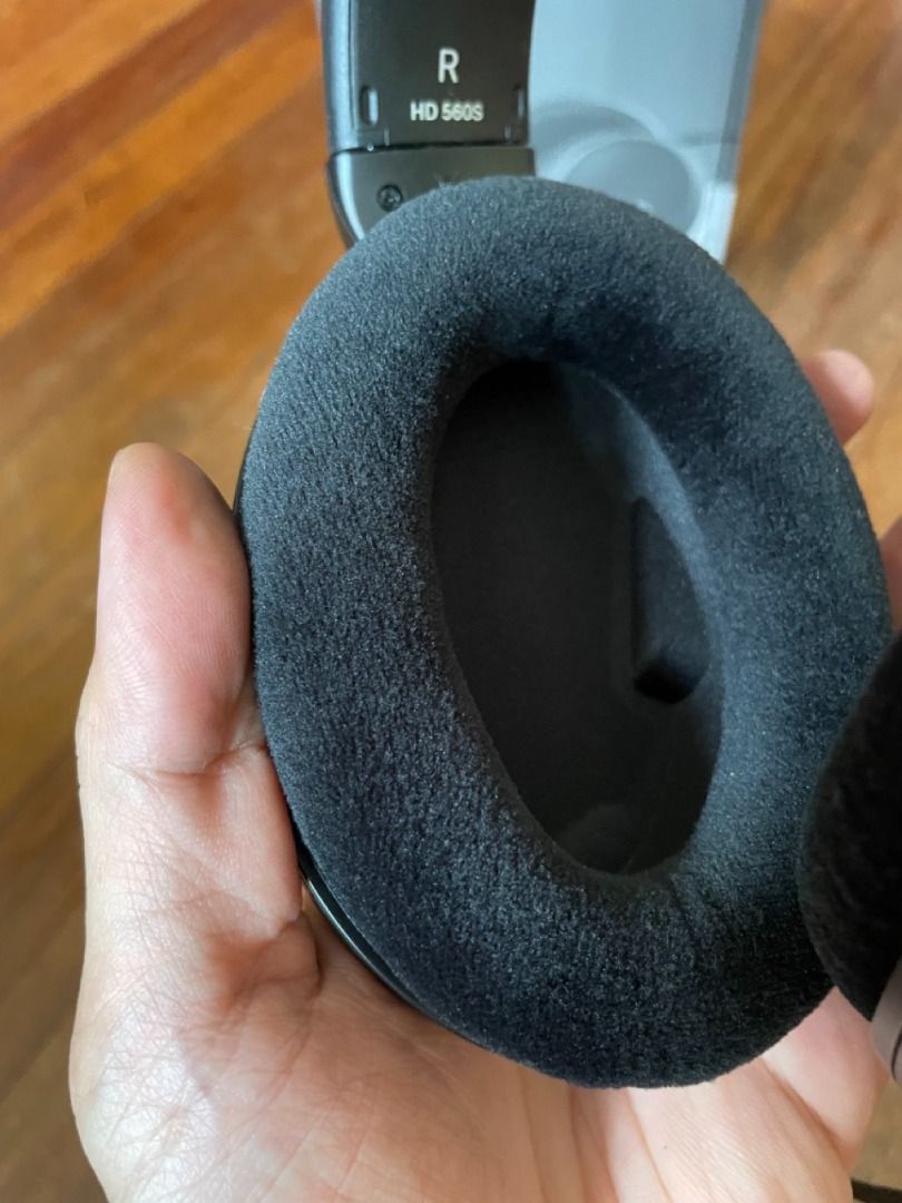 Sennheiser HD 560S Over-The-Ear Audiophile Headphones - Neutral ...