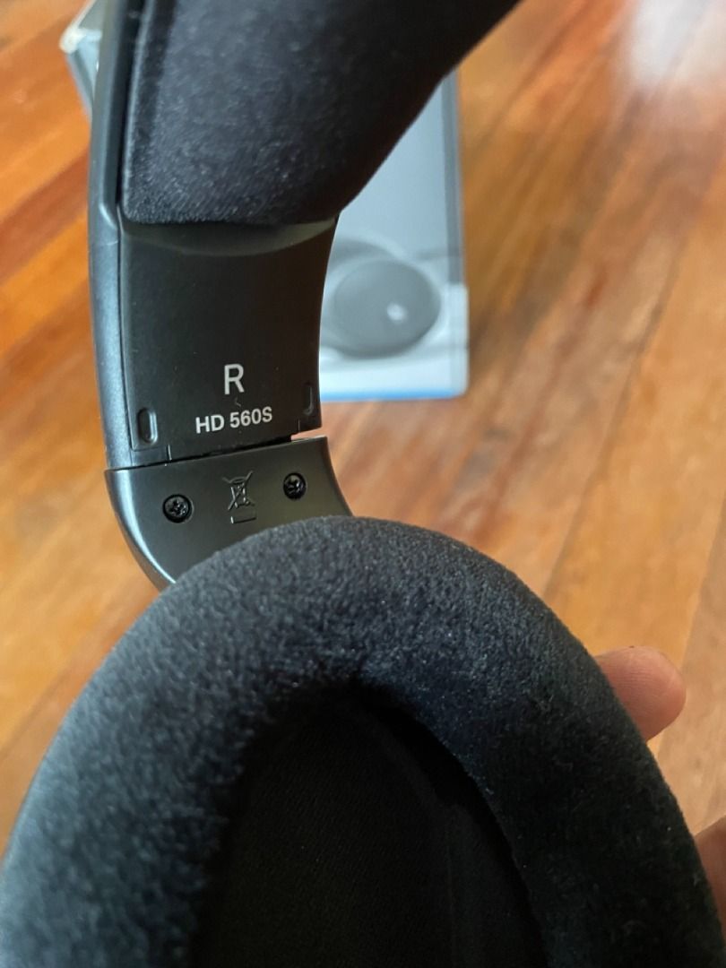 Sennheiser HD 560S Over-The-Ear Audiophile Headphones - Neutral ...