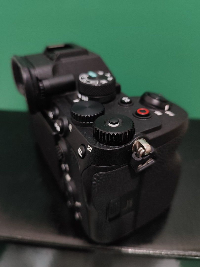 Sony a7iv body good as bnew complete w/low SC, Photography, Cameras on ...