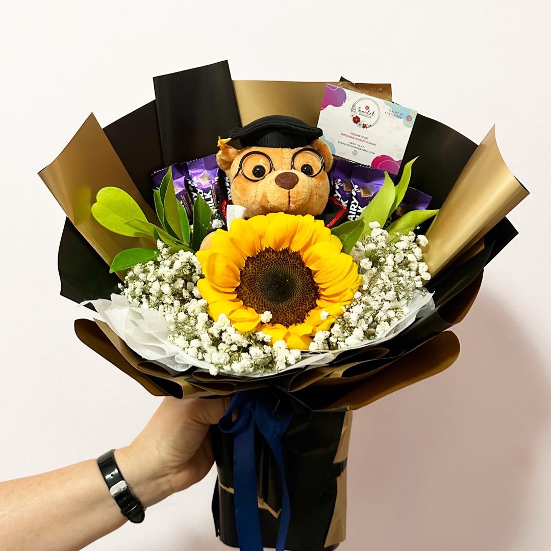 Sunflower Graduation Bouquet, Hobbies & Toys, Stationery & Craft ...