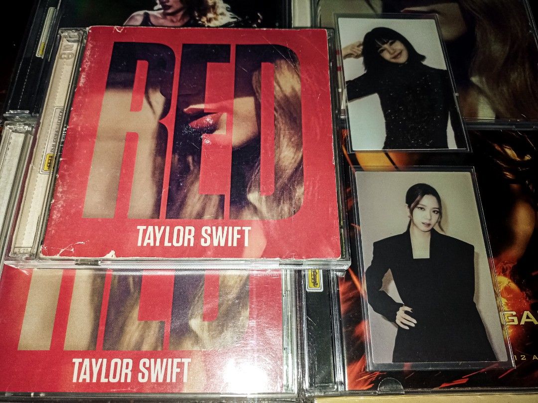 Red Deluxe Album Set - Taylor Swift & BLACKPINK OFFICIAL PC (Read ...