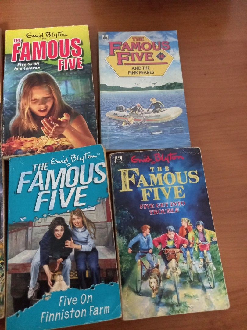 The famous five, Hobbies & Toys, Books & Magazines, Children's Books on ...