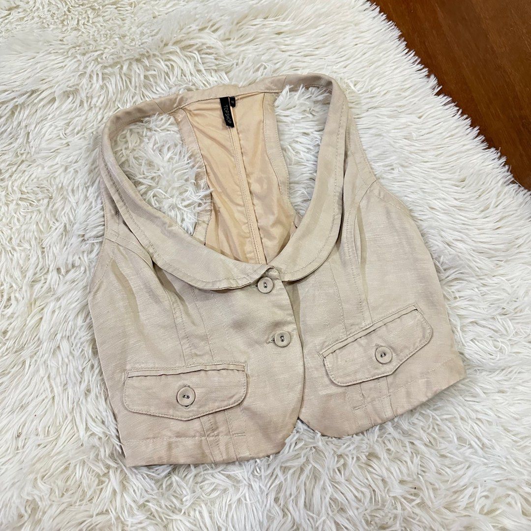 TOPSHOP Beige Vest, Women's Fashion, Tops, Other Tops on Carousell