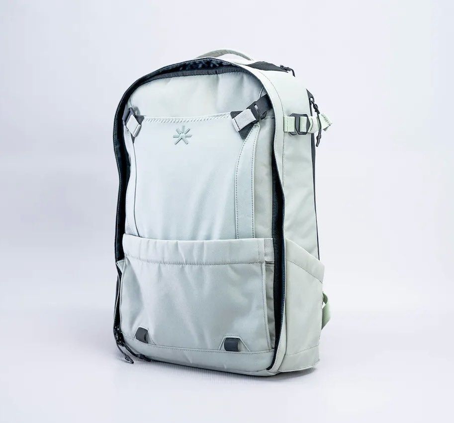 Tropic Feel Nest backpack, Women's Fashion, Bags & Wallets, Backpacks ...