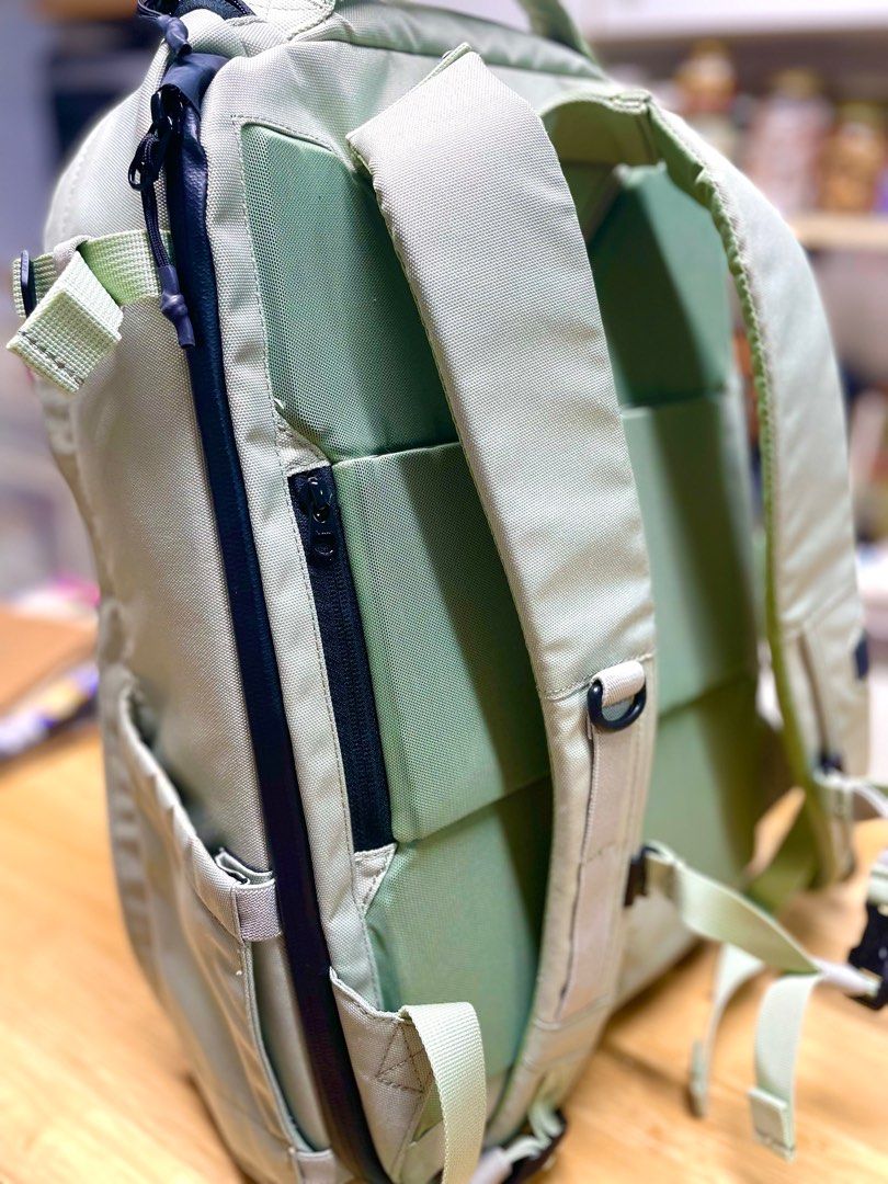 Tropic Feel Nest backpack, Women's Fashion, Bags & Wallets, Backpacks ...