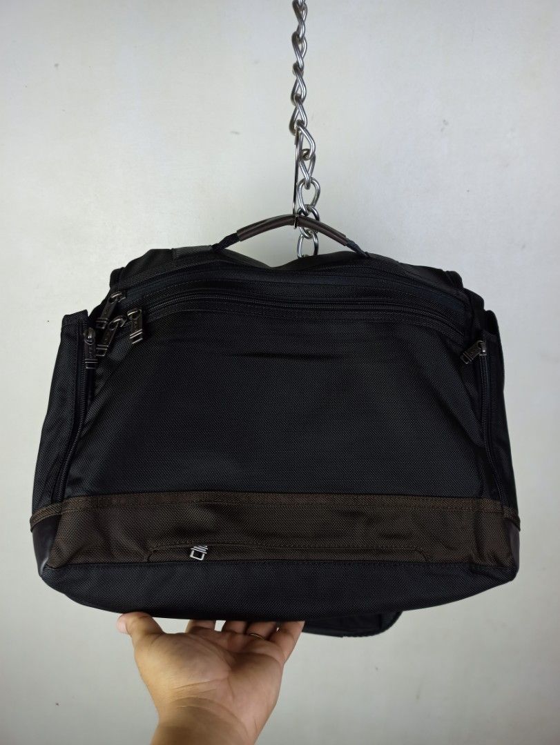 TUMI - ALPHA BRAVO FOSTER MESSENGER BAG on Carousell