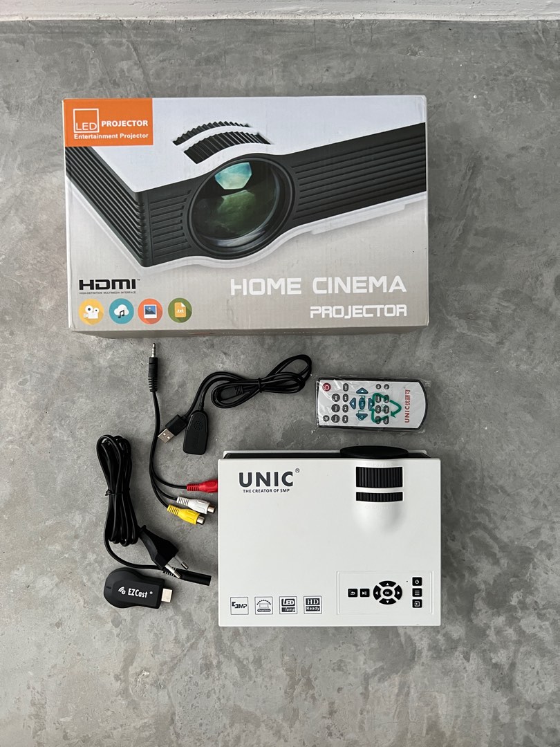 UNIC Simplified Micro LED Projector UC40, TV & Home Appliances, TV & Entertainment, Projectors ...