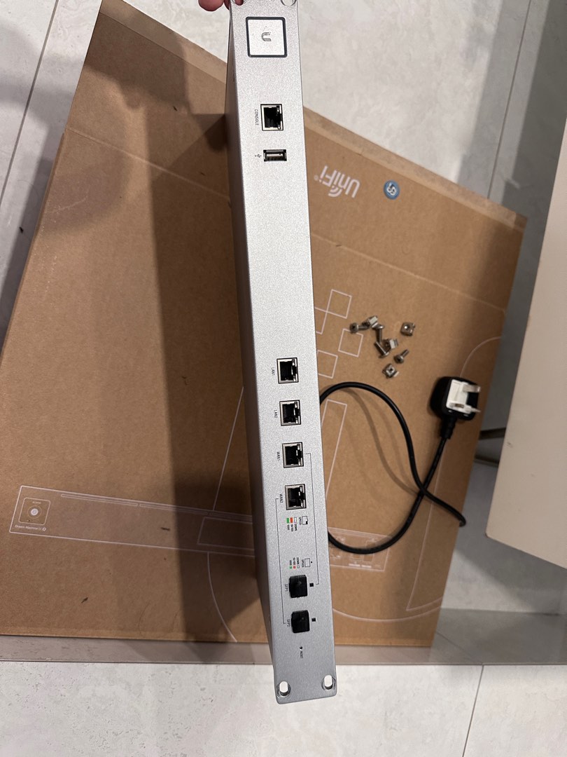Unifi USG-Pro, Computers & Tech, Parts & Accessories, Networking on ...
