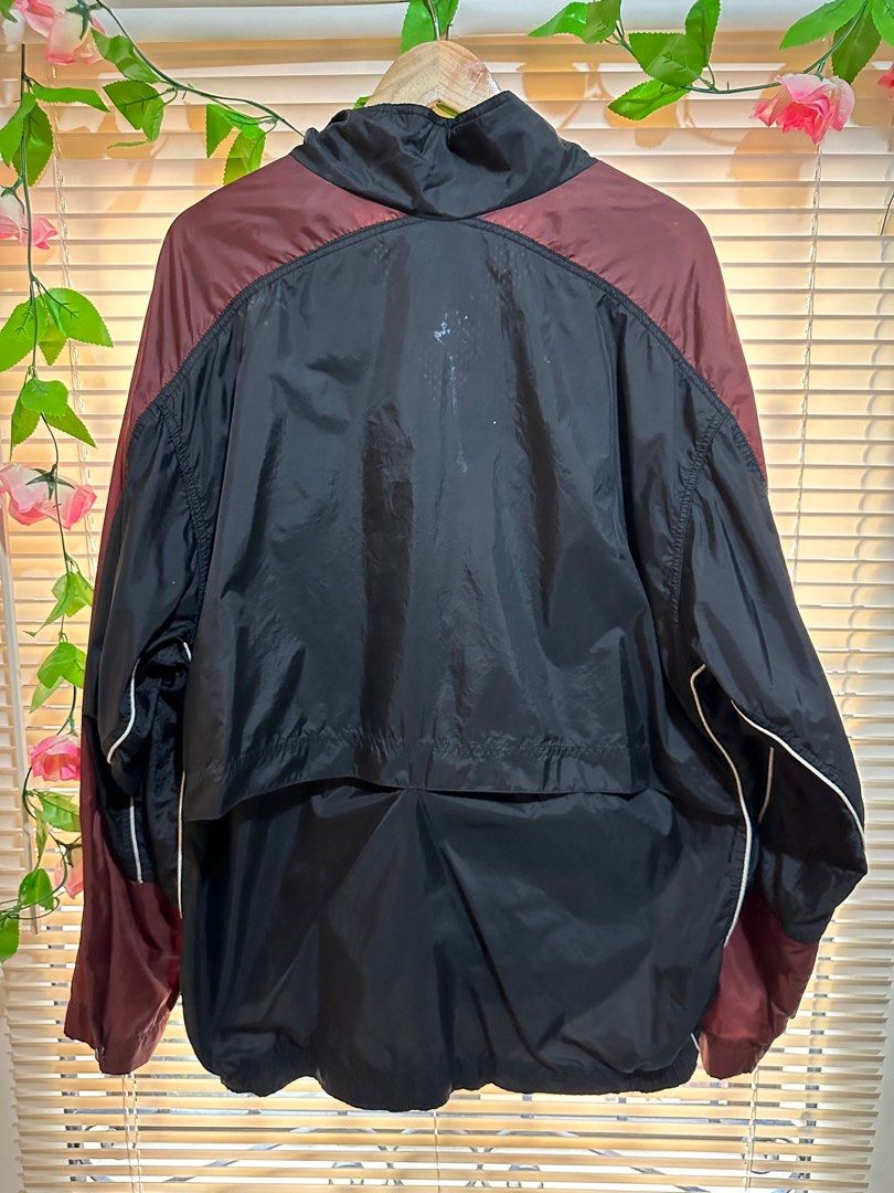 Vintage anike Windbreaker(Black/Maroon), Men's Fashion, Coats, Jackets ...