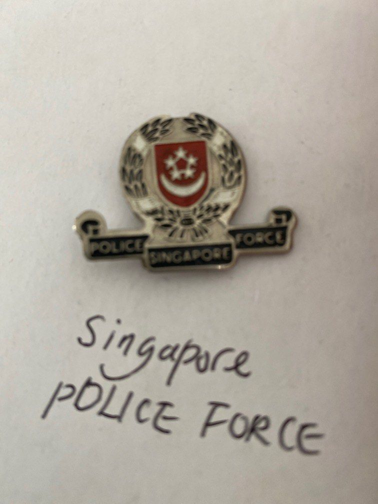 Vintage Singapore Police Force Pin Badge, Hobbies & Toys, Memorabilia ...