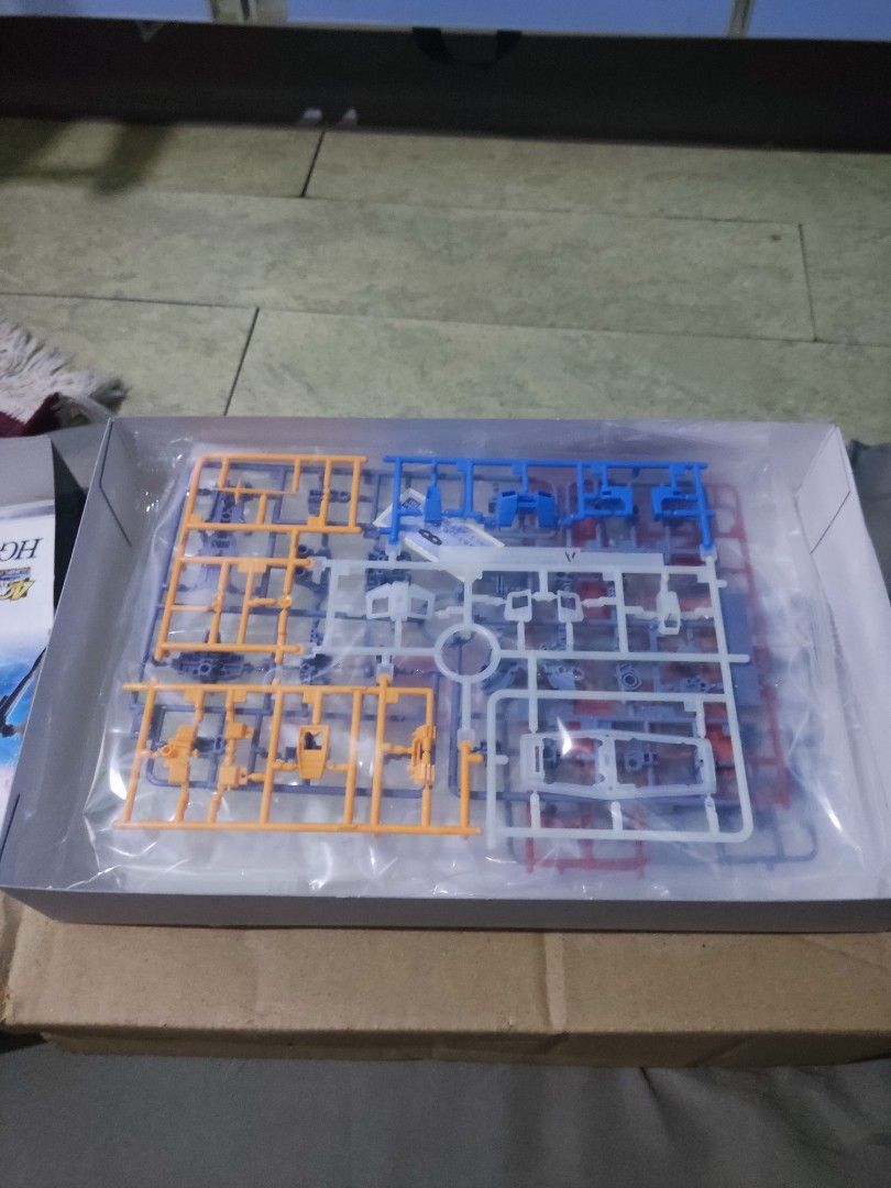 WTS UNASSEMBLED GUNDAM RX-78-2 GLOW IN THE DARK, Hobbies & Toys, Toys ...