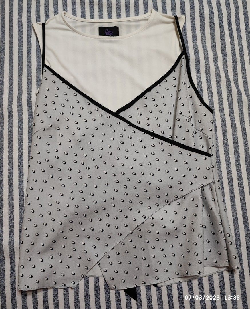 2 in 1 Top, Women's Fashion, Tops, Blouses on Carousell