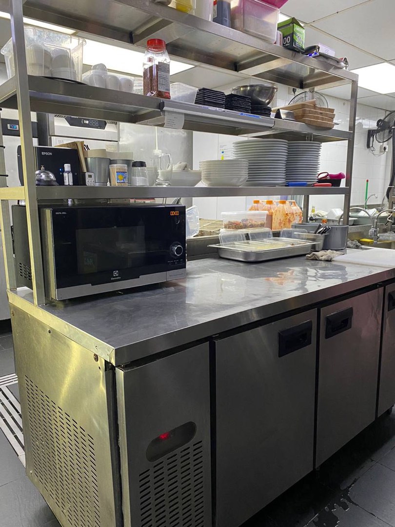 3 Door Counter Chiller with Rack, TV & Home Appliances, Kitchen ...