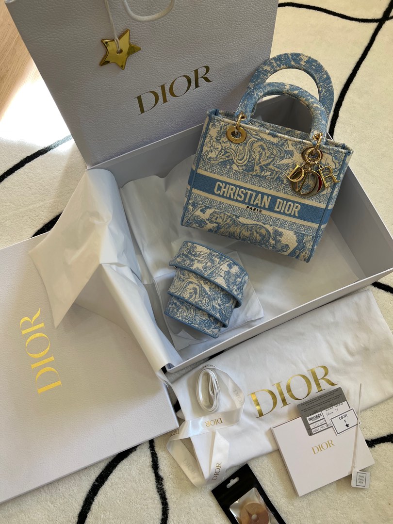 97% NEW CHRISTIAN DIOR Medium D Lite Lady Dior in Cornflower Blue Authentic Dior on Carousell