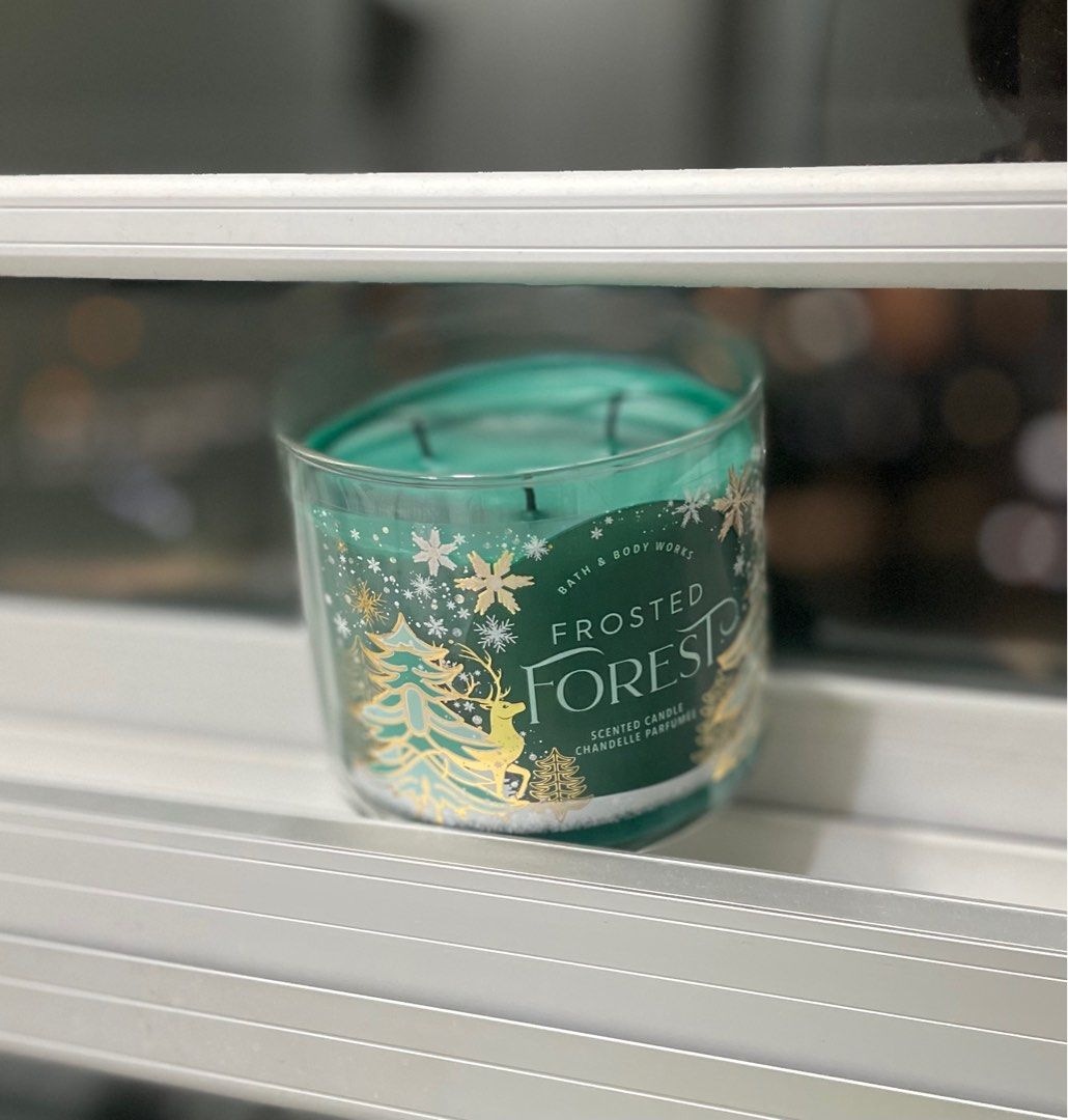 Bath & Body Works Frosted Forest 3 Wick Candle, Furniture & Home Living ...
