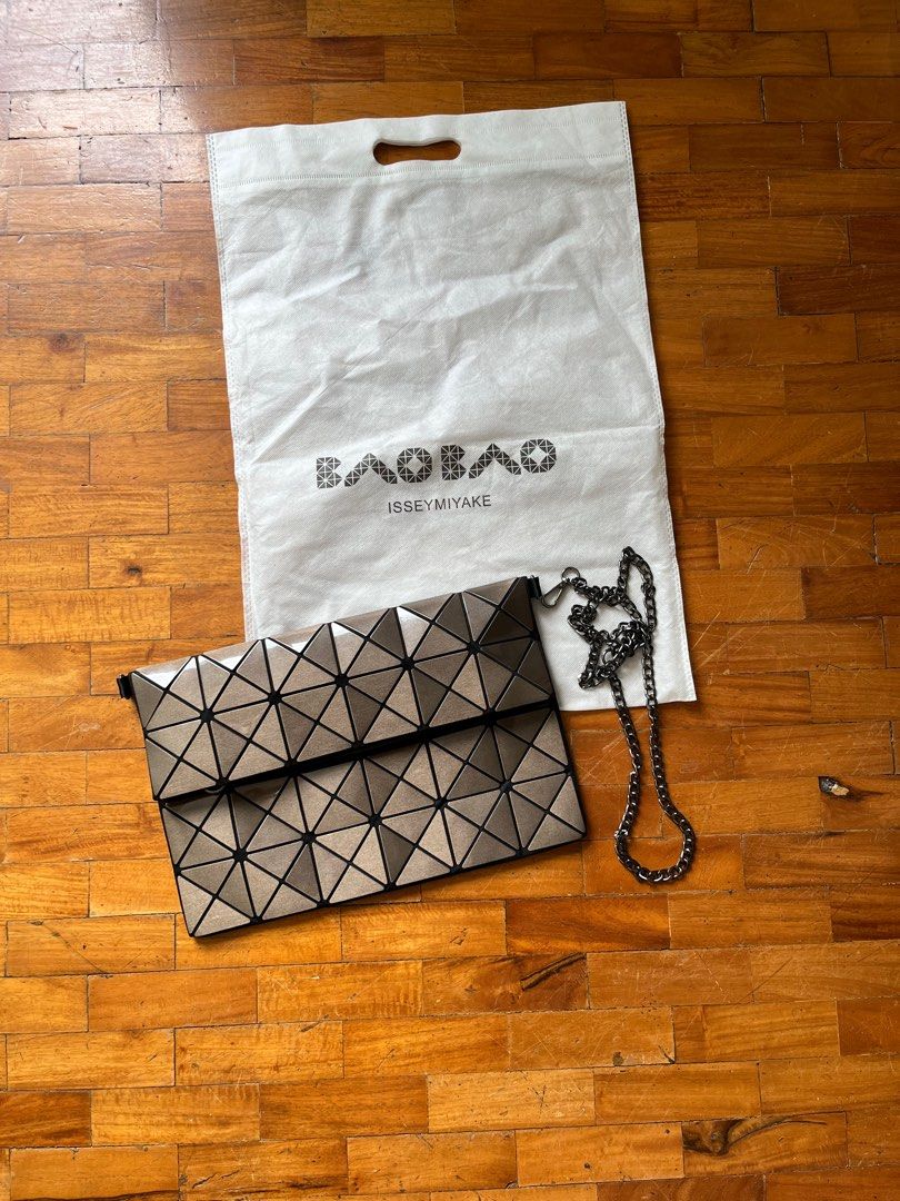 Class A BaoBao sling bag, Women's Fashion, Bags & Wallets, Cross-body ...