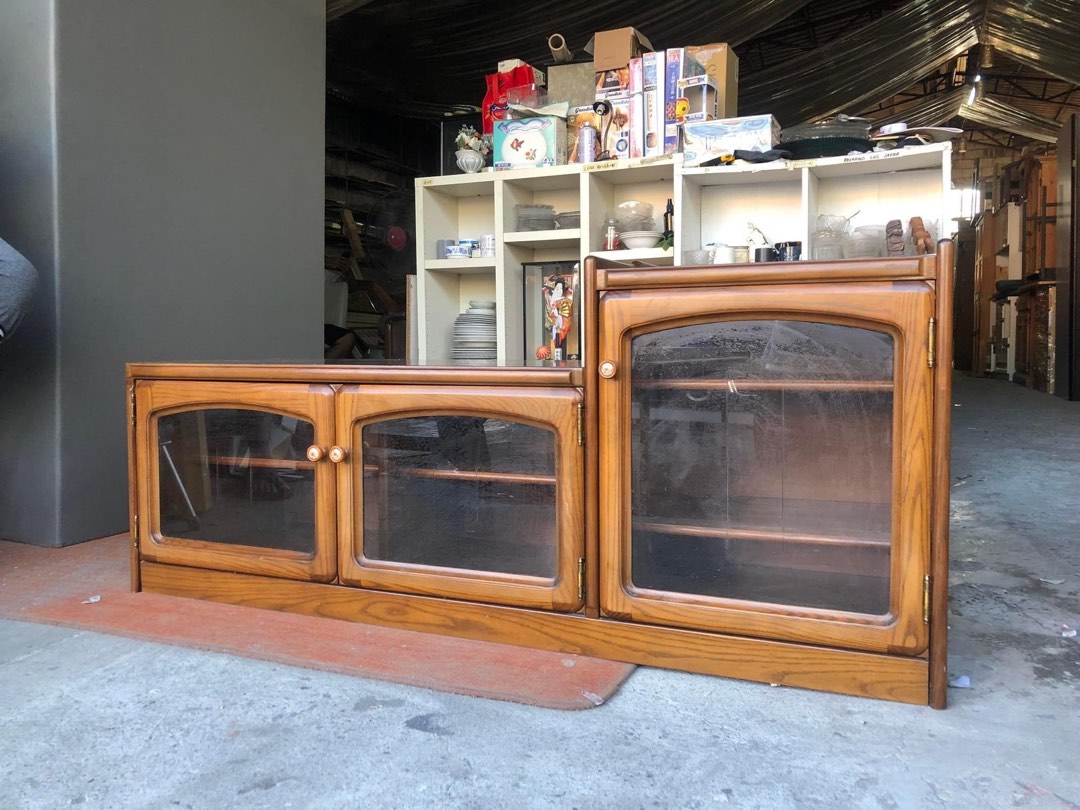Classic tv rack Japan surplus on Carousell
