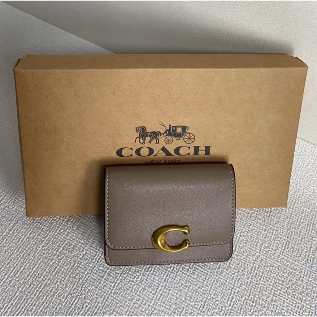 Coach Bandit Card Case Wallet, Women's Fashion, Bags & Wallets, Wallets ...