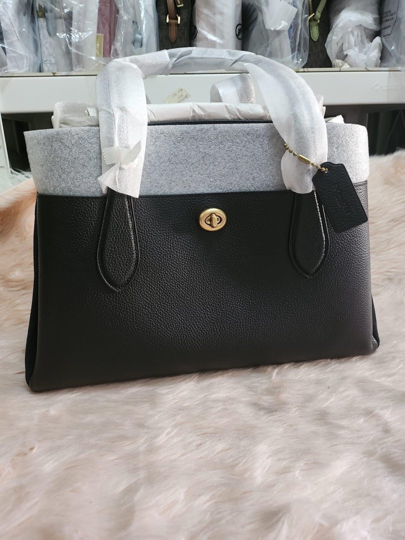 Coach Lora Carryall Tote Black 89486, Luxury, Bags & Wallets on Carousell