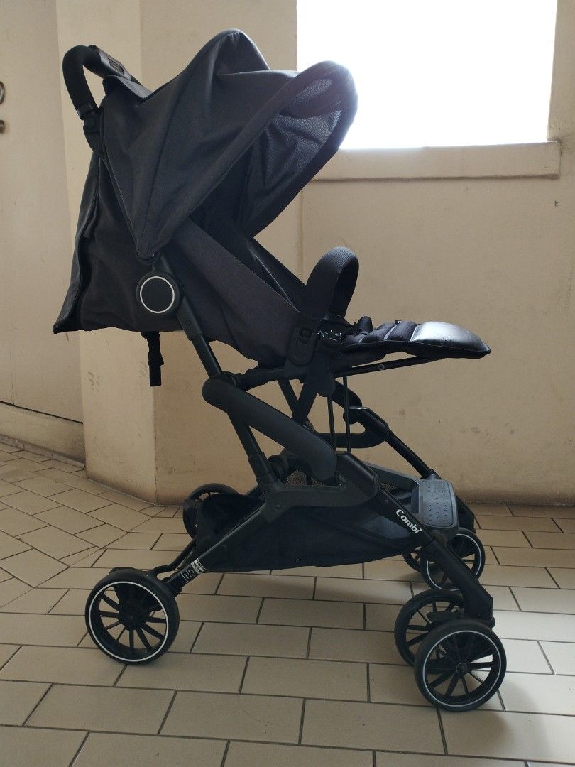Combi CFS compact folding stroller, Babies & Kids, Going Out, Strollers ...
