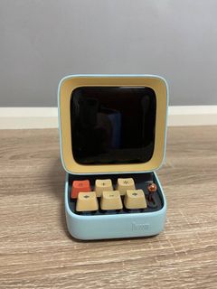 Divoom Ditoo Plus Speaker (Blue), Audio, Soundbars, Speakers ...