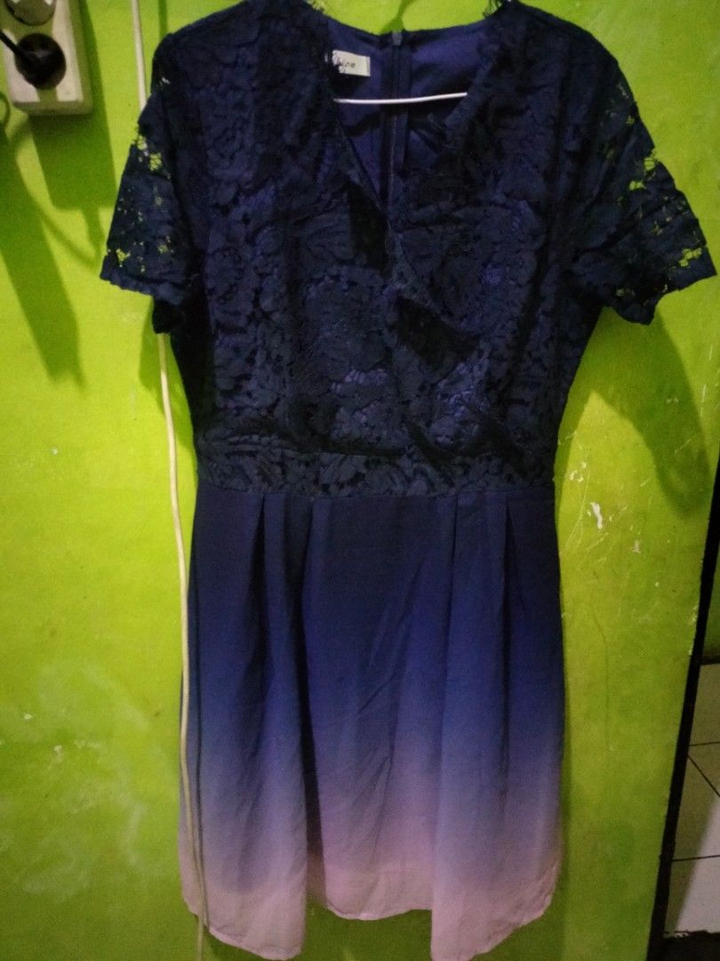 Dress gradasi, Fesyen Wanita, Pakaian Wanita, Gaun & Rok di Carousell