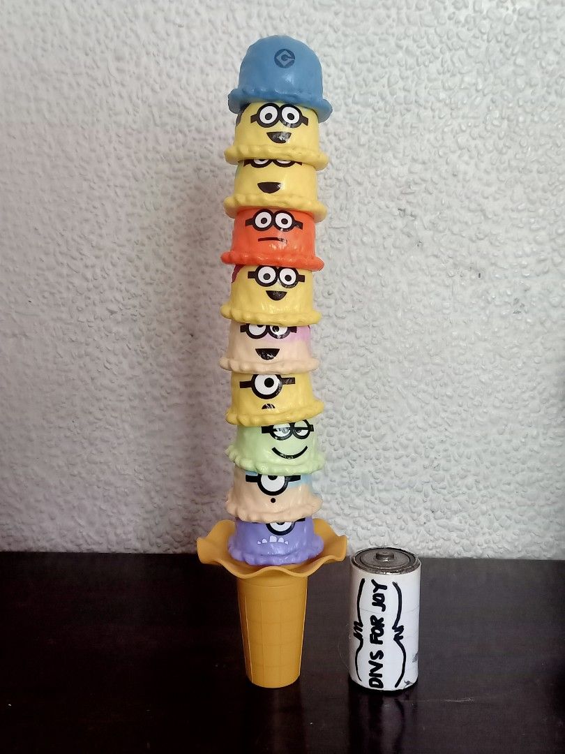 Epoch Ice cream tower Minions balance game, Hobbies & Toys, Toys ...
