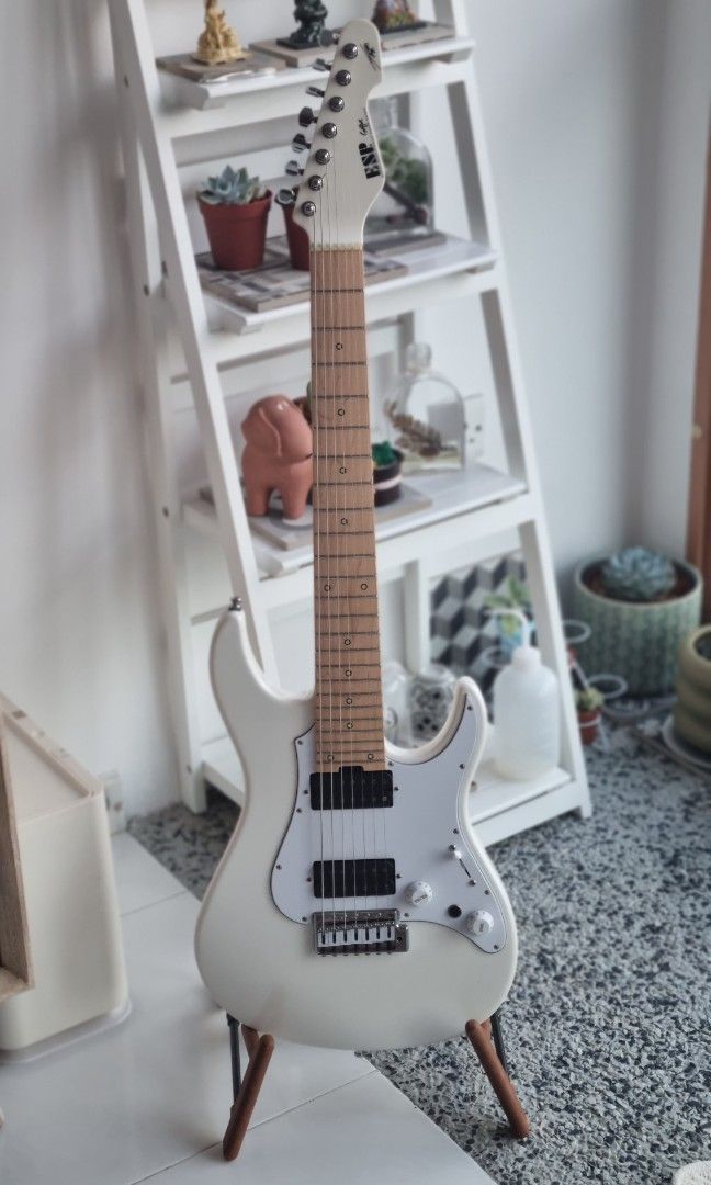 ESP Snapper-7 Custom Pearl White Guitar, Hobbies & Toys, Music & Media ...