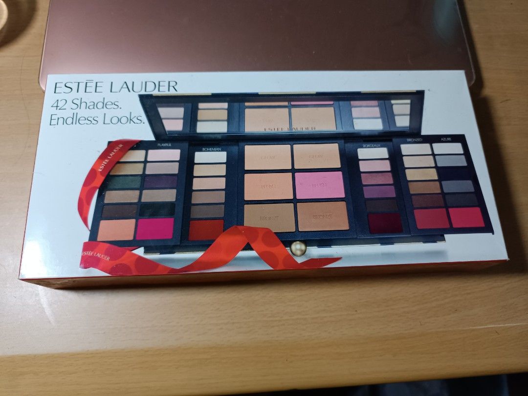 Estee Lauder Endless Looks makeup palette, Beauty & Personal Care, Face ...