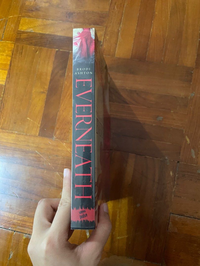 Everneath, Hobbies & Toys, Books & Magazines, Storybooks on Carousell