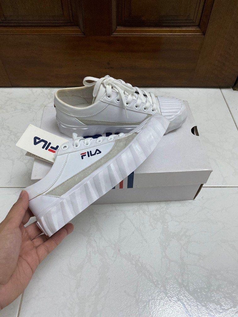 Fila Classic Kicks G, Women's Fashion, Footwear, Sneakers on Carousell