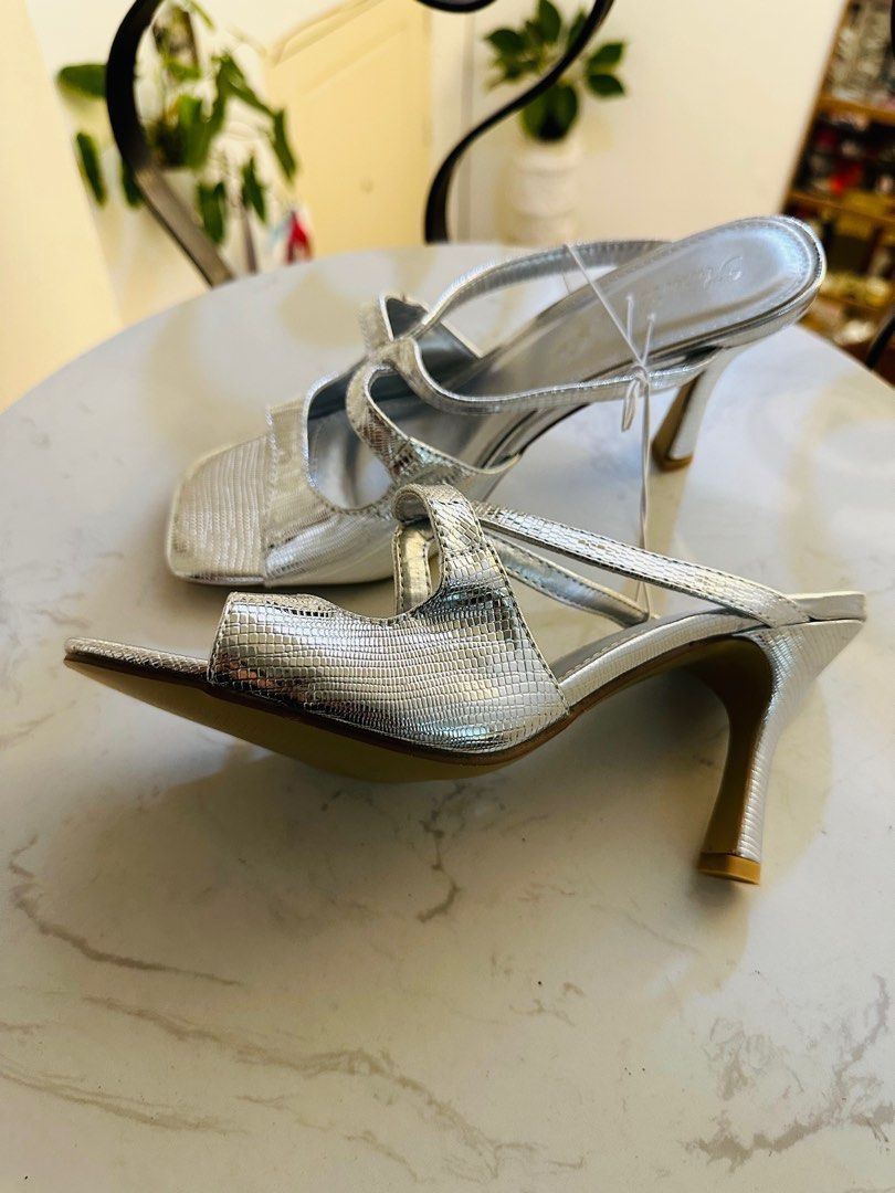 Flora Bella heeled shoes on Carousell