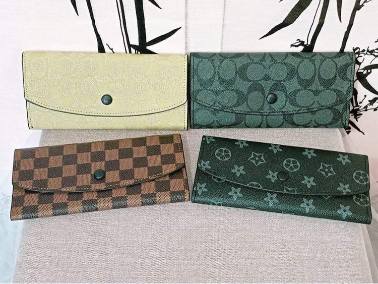 Fold long wallet per pc or bundle, Women's Fashion, Bags & Wallets ...