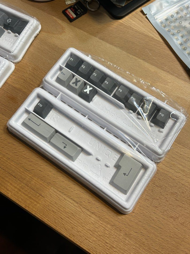 GMK Modern Dolch 2 - Base + Aesthetic + Alternate + Rama, Computers ...