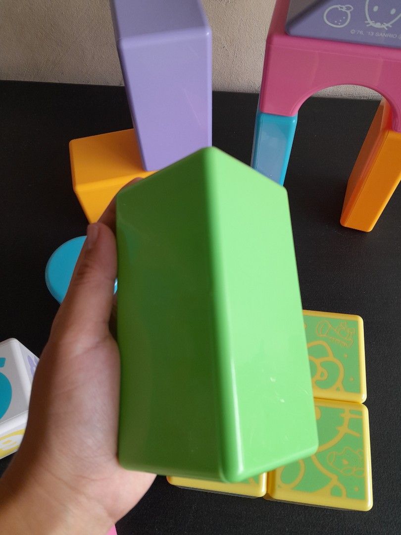 Hello Kitty Building Blocks on Carousell