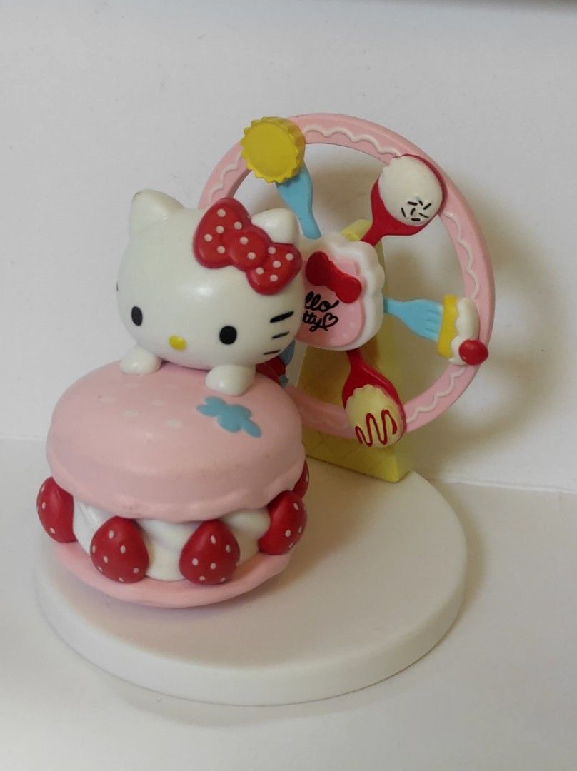 HELLO KITTY MACAROON, Hobbies & Toys, Memorabilia & Collectibles ...
