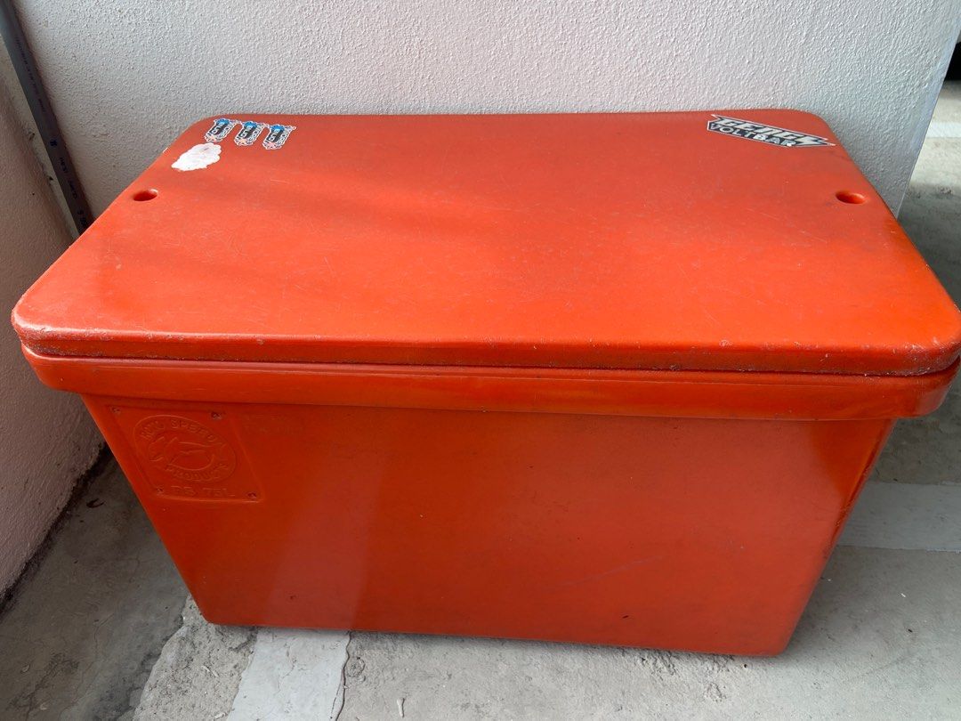 ICE BOX ( Tong Ais Batu), Furniture & Home Living, Kitchenware ...