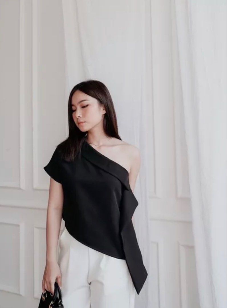 Iris Top Half Shoulder Top On Carousell