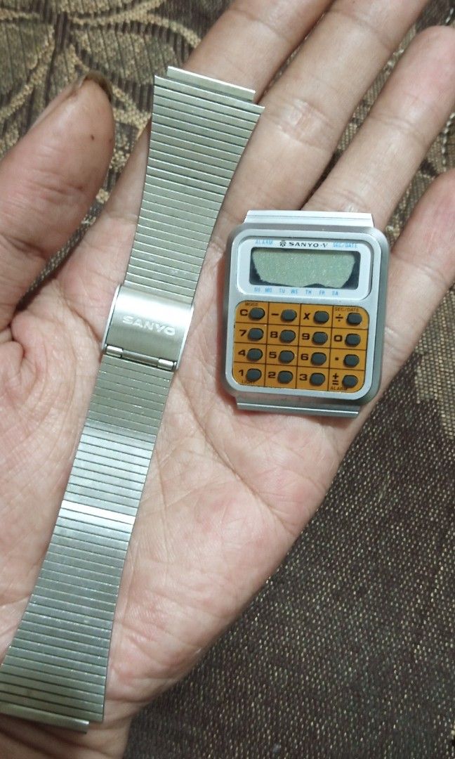 Jam Tangan retro Sanyo V kalkulator on Carousell