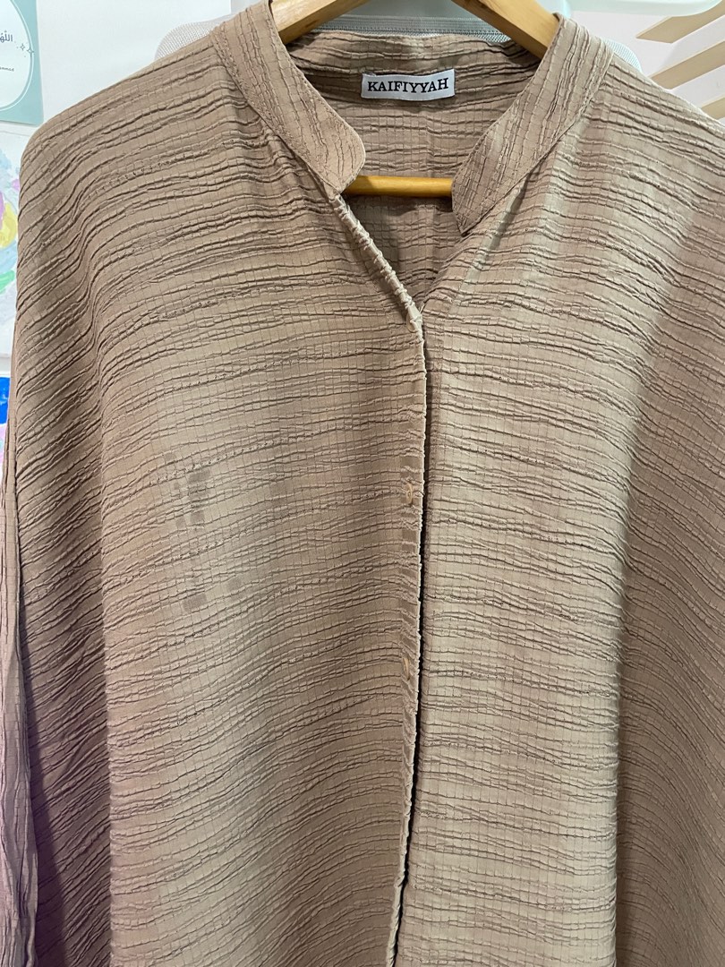 Kaifiyyah preloved Ameena Crinkled Mocha dress, Women's Fashion ...