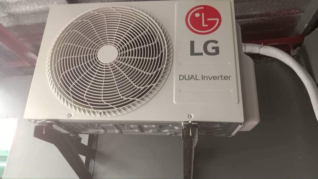 LG DUAL INVERTER SPLIT TYPE AIRCON, TV & Home Appliances, Air ...