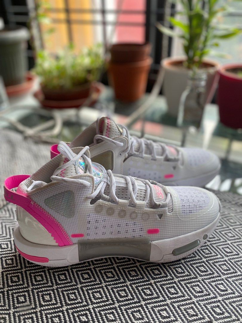 LiNing Shadow 4, Men's Fashion, Footwear, Sneakers on Carousell