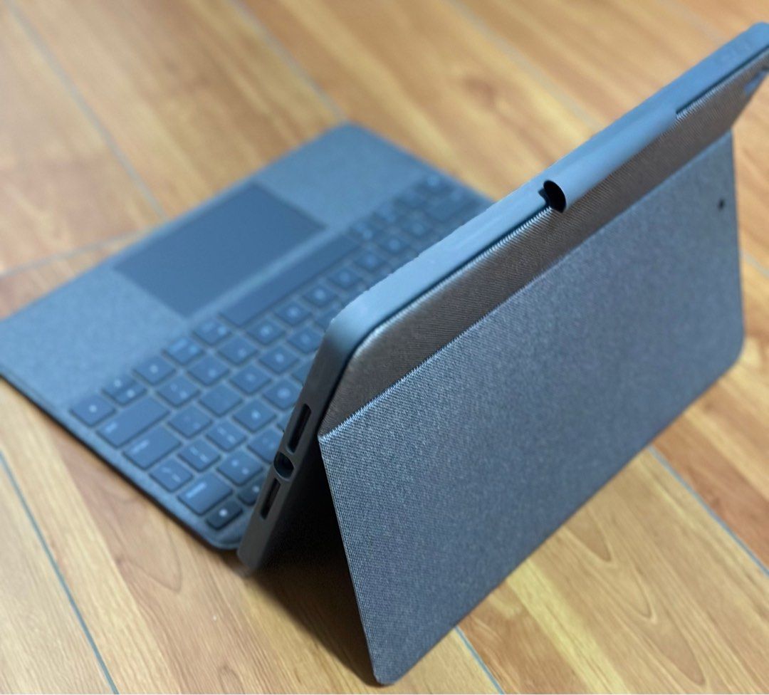 Logitech Combo Touch Keyboard Case for iPad (7,8, 9th Gen), Mobile ...