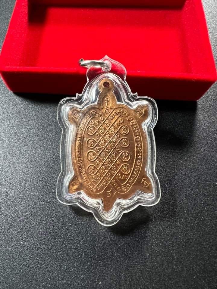 Lp Liew - Wat Rai Tang Tong, Women's Fashion, Jewelry & Organisers ...