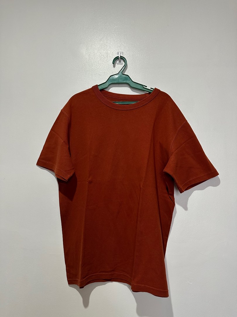 Men's XL Uniqlo Shirt on Carousell
